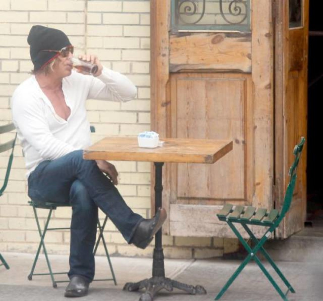 La stupéfiante transformation du visage de Mickey Rourke en 30 ans ...