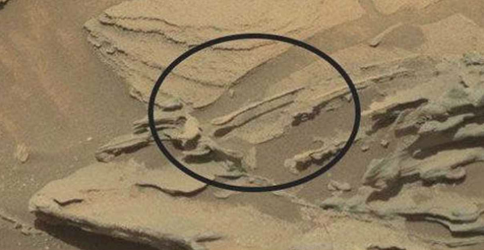 Le robot Curiosity a pris une photo d'un Sphinx sur Mars ! - Breakforbuzz