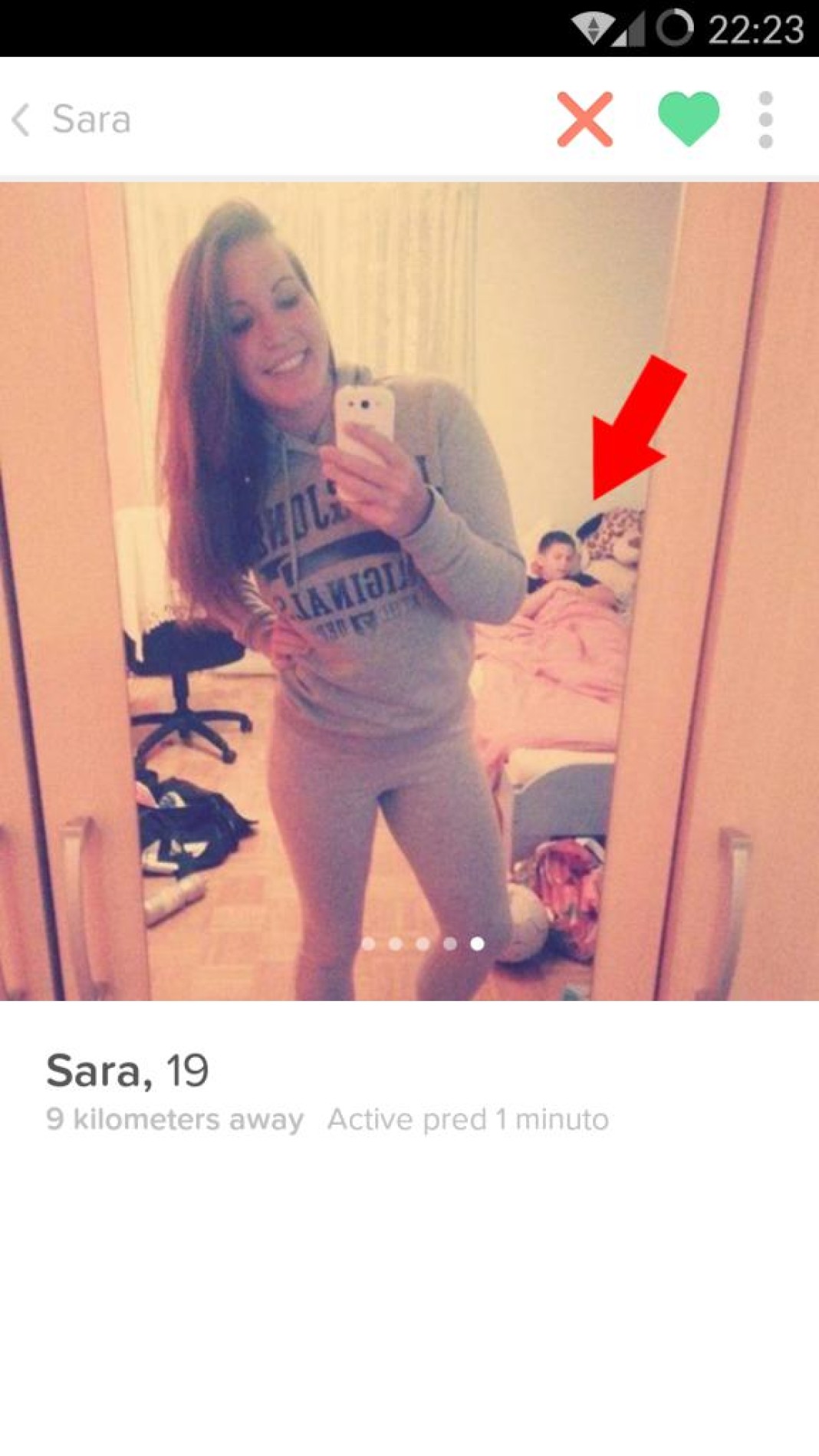 La Crème De La Crème Des Pires Photos De Profil Tinder De Femmes Page 3 Sur 16 Breakforbuzz