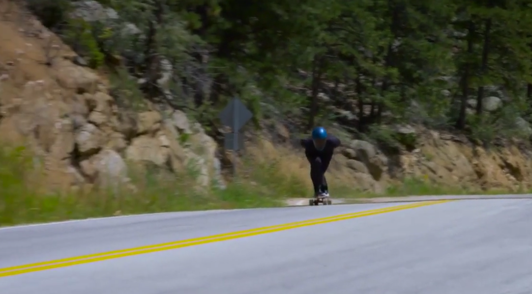 Kyle Wester, l'homme le plus rapide du monde en longboard - Breakforbuzz