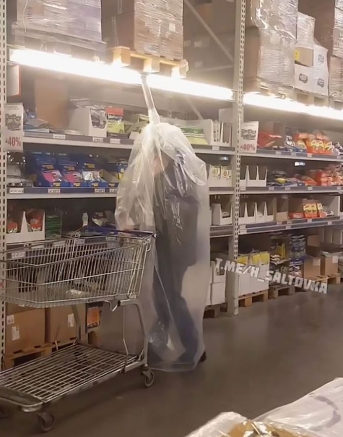 60 exemples insolites et WTF pour se protéger contre le Coronavirus ...